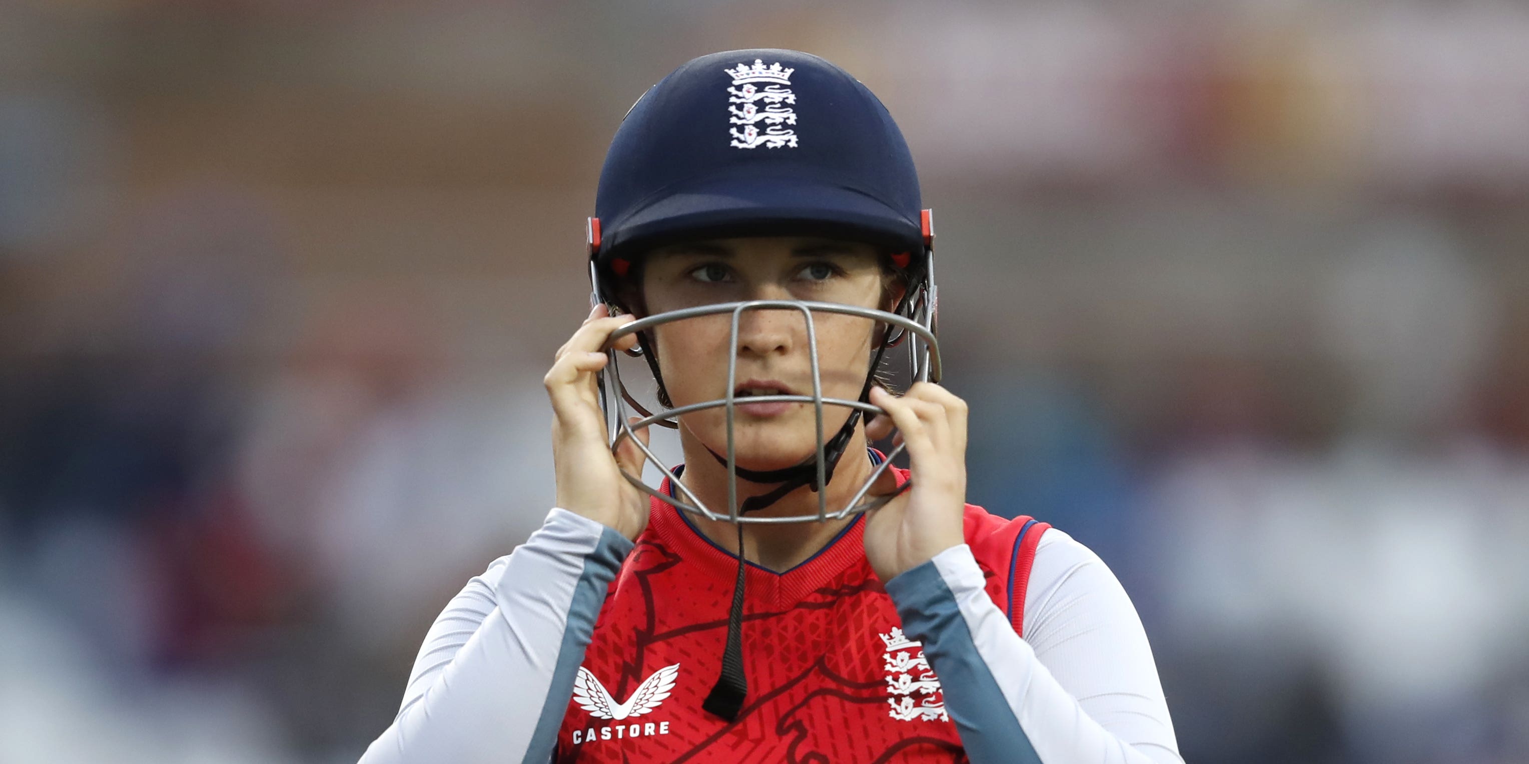 Teenagers Alice Capsey and Freya Kemp awarded first England central ...