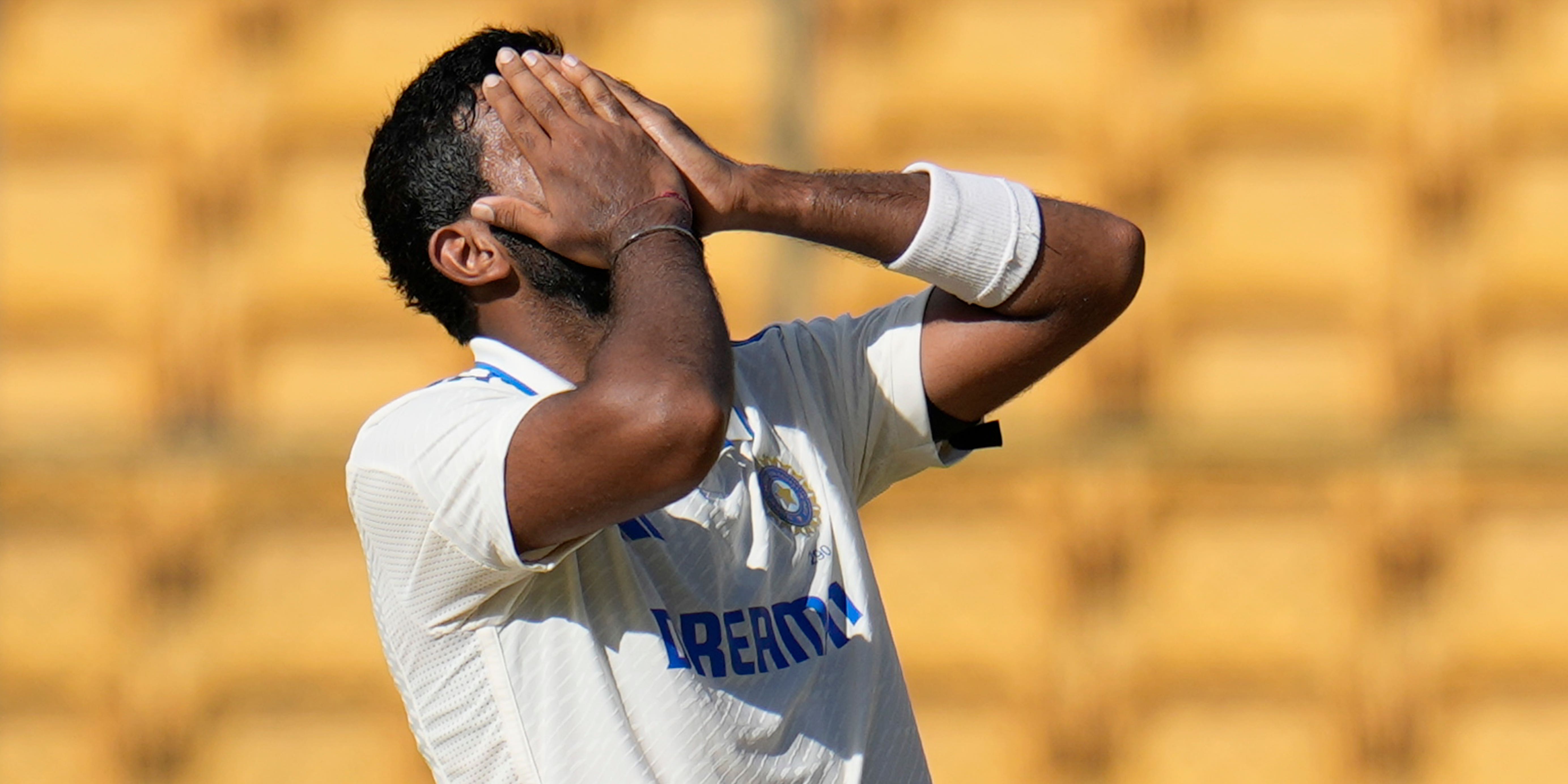 India suffer dramatic collapse to 46 all out as New Zealand run riot