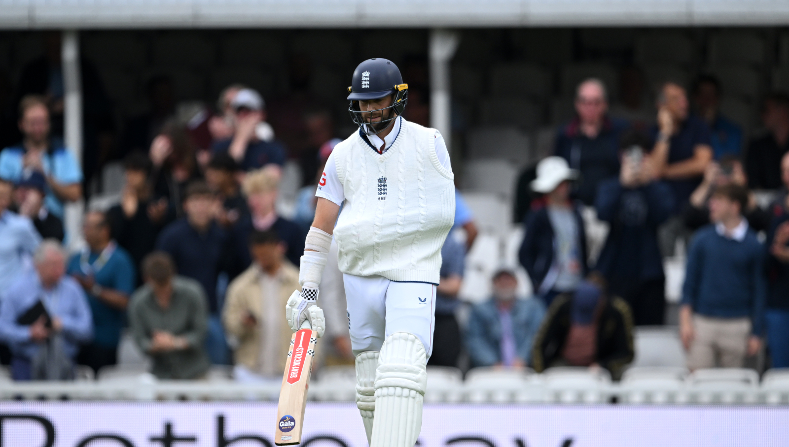 Cricket injuries: Anil Kumble's broken jaw, Graeme Smith's fractured hand